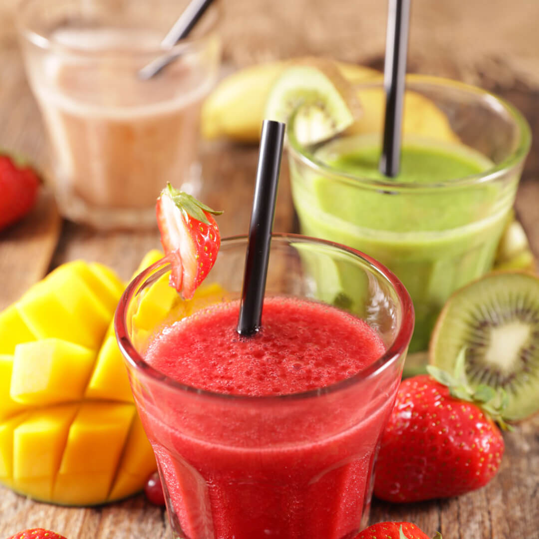 5 Reasons to add Moringa to your Summer Smoothies – Miracle Tree